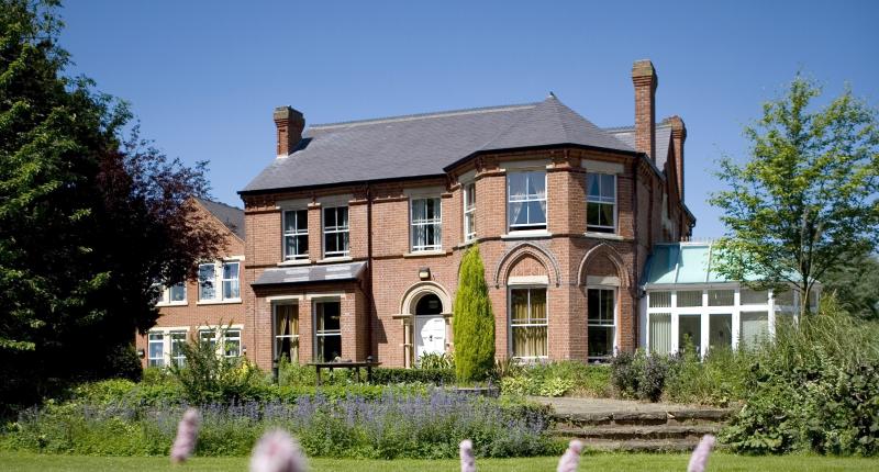 Residential Care Home Nottinghamshire - Sherwood House - Sherwood House ...